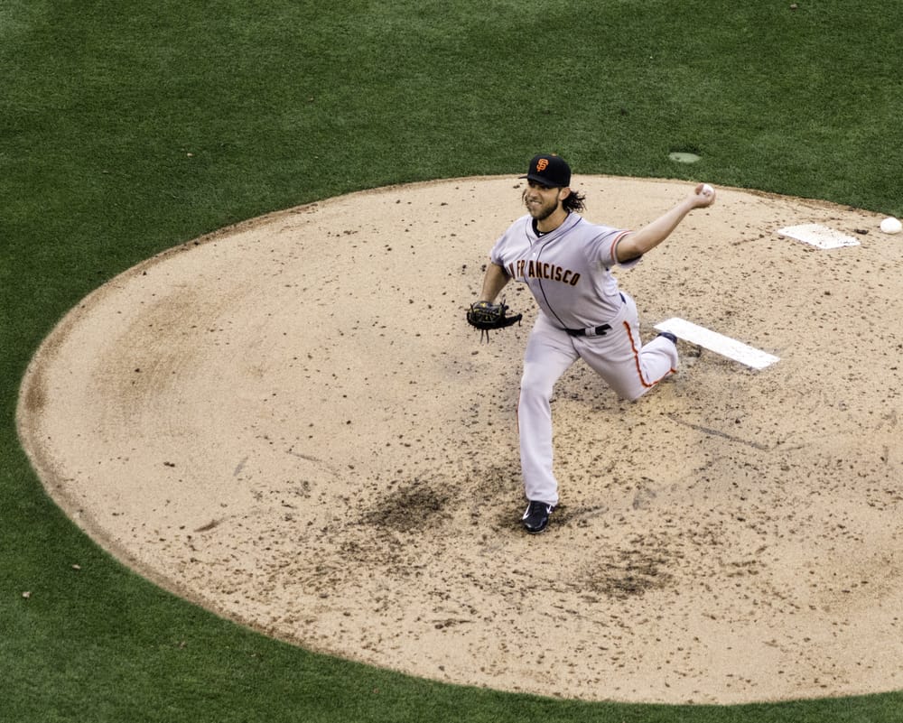 Why Do Left Handed Pitchers Have An Advantage Baseball Bible